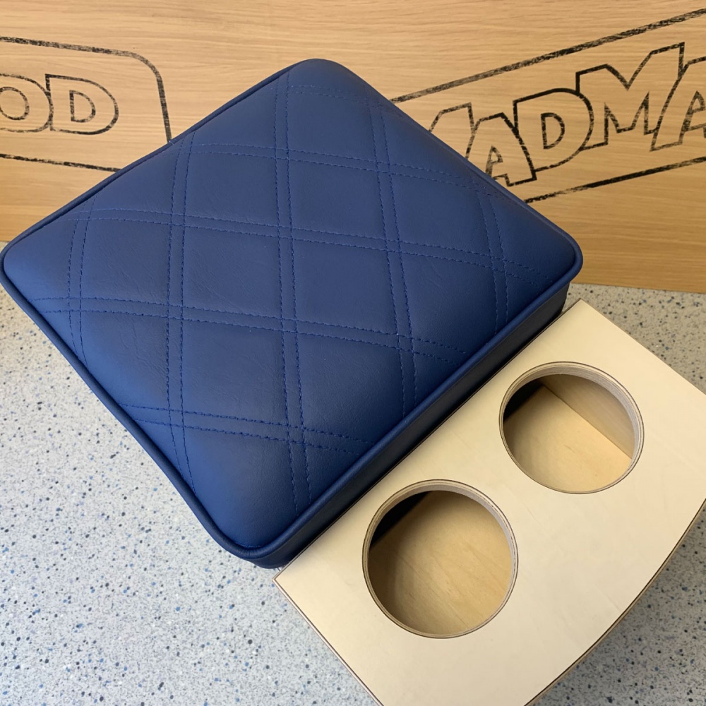 Cabby with an Upholstered Seat - Madmatz