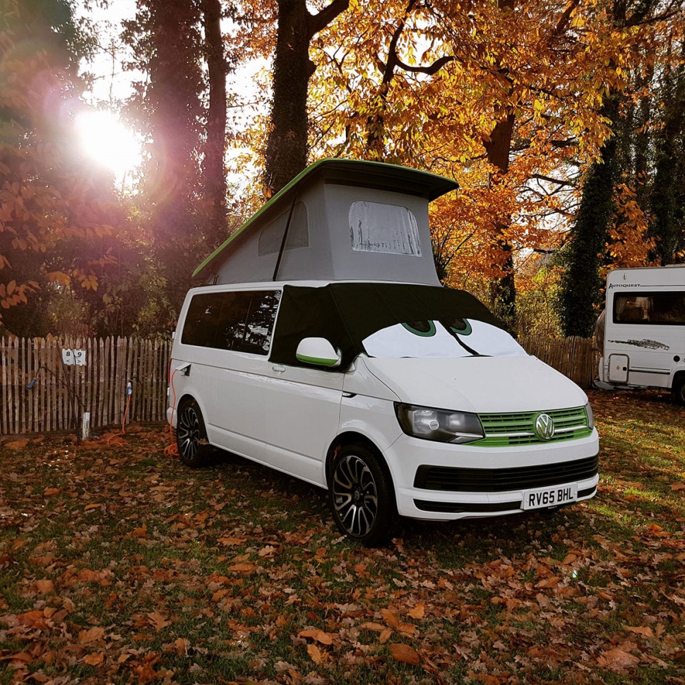 Buseyes T5 and T6 Transporter Front screen cover - Madmatz