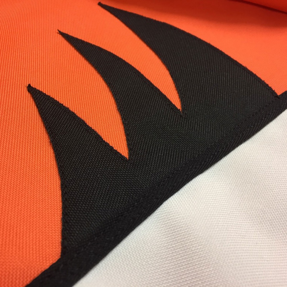 Buseyes T5 and T6 Transporter Front screen cover - Madmatz